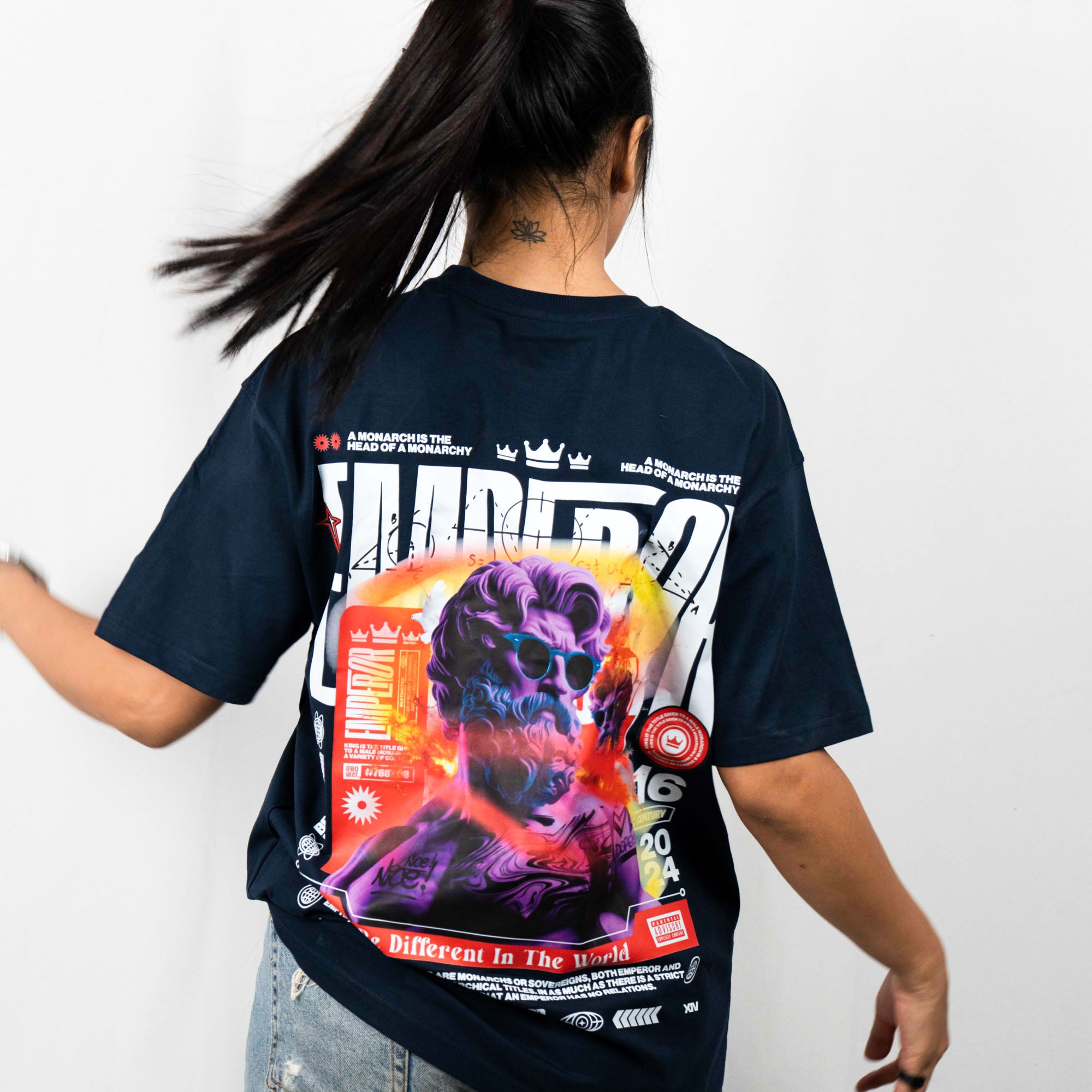 Emperor Oversized T-shirt – JCM